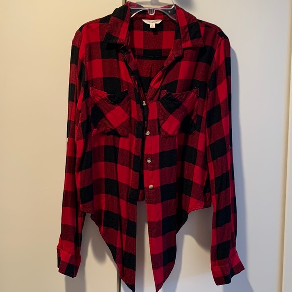 Sim & Sam | Tops | Sim Sam S Long Sleeve Black Red Adjustable Sleeve ...